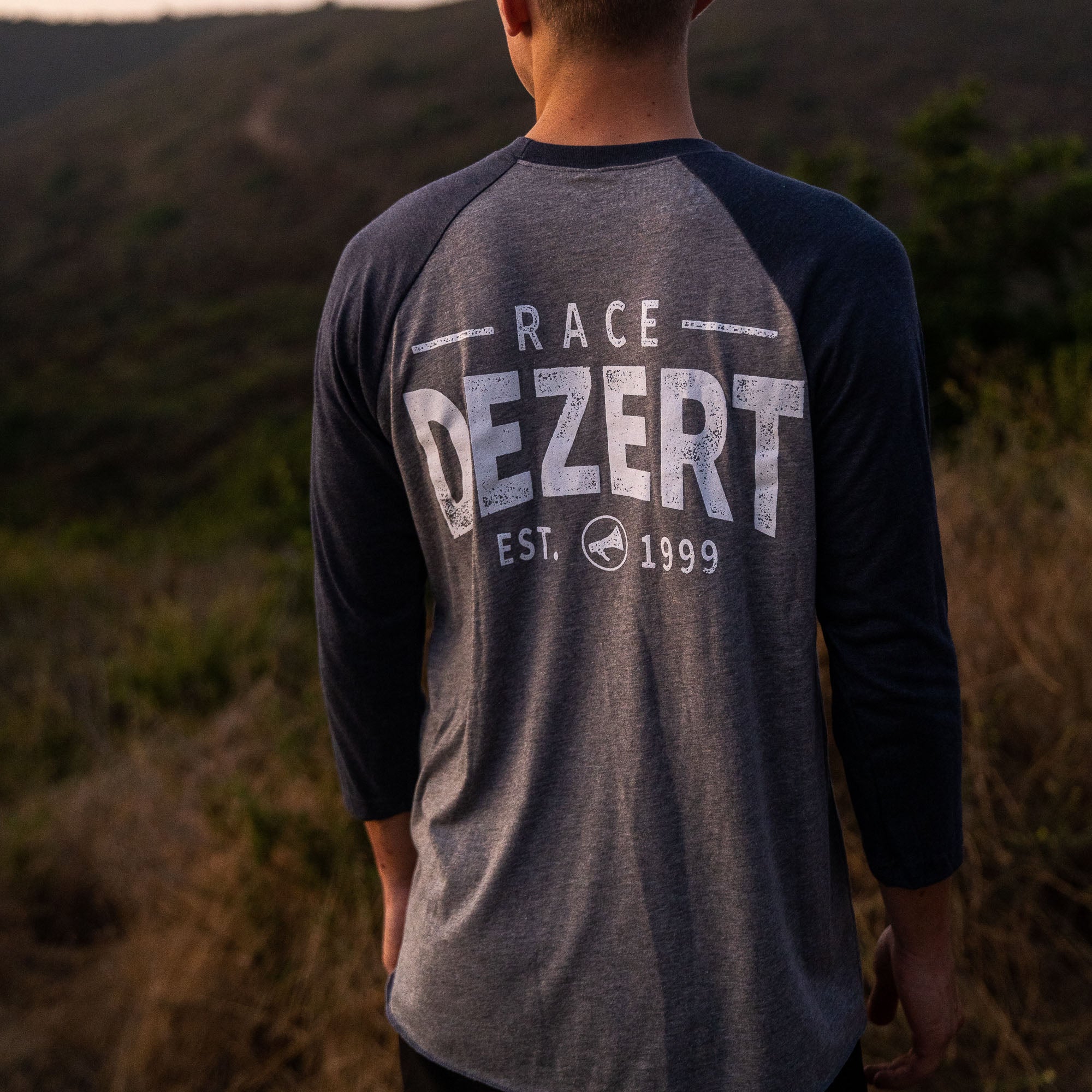 Race-Dezert VOICE Raglan Shirt
